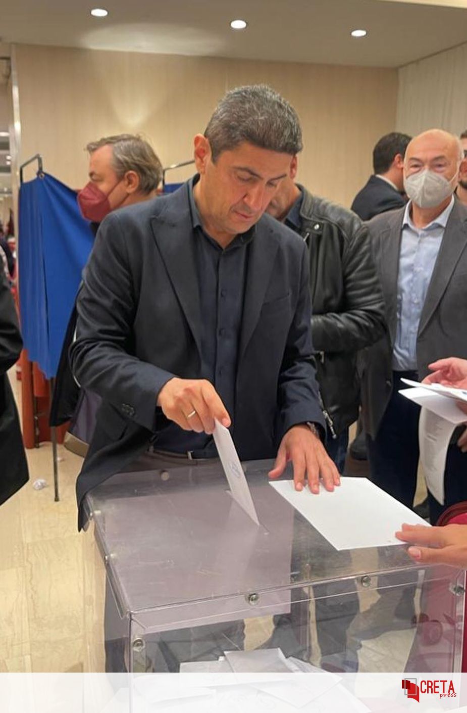 Ο Λ. ΑΥΓΕΝΑΚΗΣ ΣΤΙΣ ΕΚΛΟΓΕΣ ΤΗΣ ΠΑΓΚΡΗΤΙΑΣ ΕΝΩΣΗΣ: “ΔΕΝ ΥΠΑΡΧΟΥΝ ...